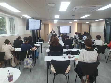 한국발달장애교육치료협회 아동발달지도사 제 2차교육과정 기념사진 한국발달장애교육치료협회 한국발달장애교육치료협회 아동발달지도사 제 2차교육과정 기념사진 한국발달장애교육치료협회