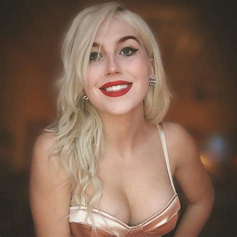 Erin Eternity Pretty Teen Transgender Youtube Star Tg Beauty