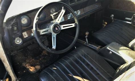 Cutlass Interior Barn Finds