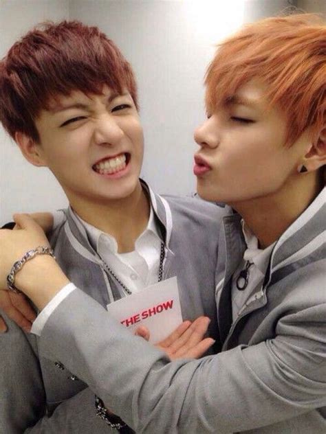 Vkooktaekook Hugs 😬 ️ V K O O K Amino