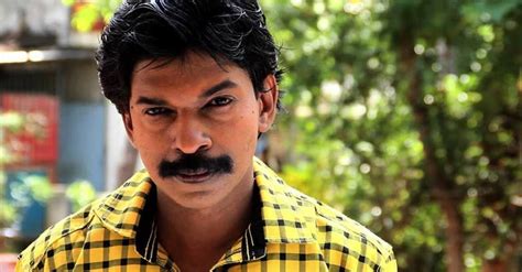 പീഡനത്തിലും രാഷ്ട്രീയ കൊലപാതകങ്ങളിലുമാണ് കേരളം നമ്പർ വൺ സന്തോഷ്