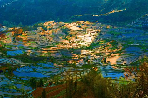 云南元阳地理位置 云南元阳 云南元阳县城 大山谷图库