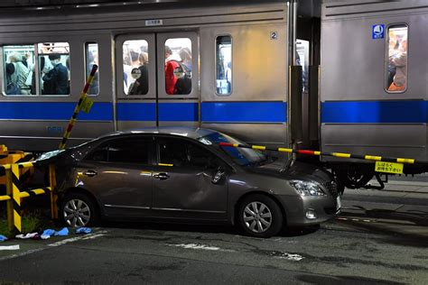 吉丸号 on Twitter 小田急 柿生駅にて踏切事故発生 当該車は2057Fです https t co YyNpsRhc9p