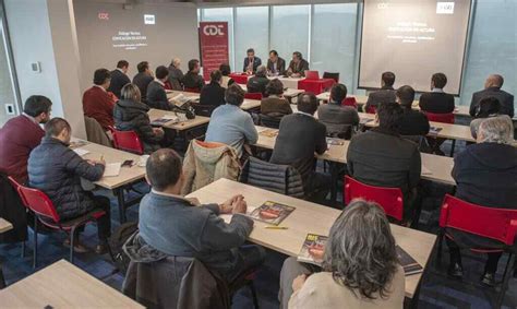 Expertos Analizaron DesafÍos De La EdificaciÓn En Altura Aoa