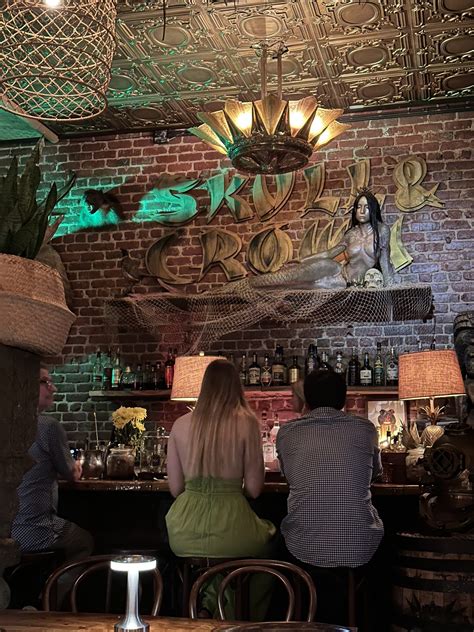 Hawaii Tiki Bar Hulas Modern Tiki