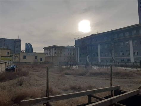 Хүмүүнлэгийн сургуулийн зүүн талбайг Цэцэрлэгт хүрээлэн болгох захирамж гарчээ