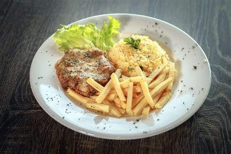 Free Picture Meal Lunch Plate Food Dinner Dish Sauce Tomato