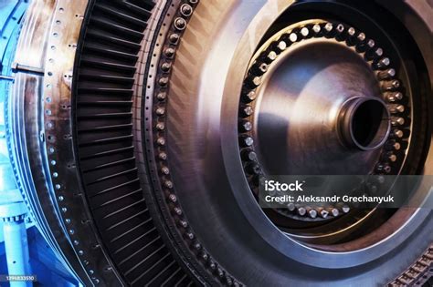 터보 제트 가스 터빈 엔진의 블레이드가있는 로터 디스크 내부보기 터빈에 대한 스톡 사진 및 기타 이미지 터빈 0명 강철 Istock