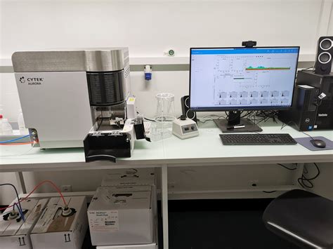 Cytek Aurora 5l Spectral Analyzer Schlieren Cytometry Facility Uzh