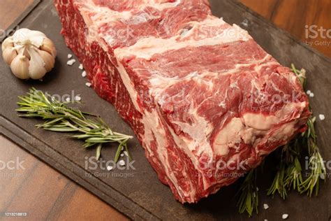 요리 하기 전에 쇠고기 고기 원시 맛 있고 육즙 스테이크의 조각 고기에 대한 스톡 사진 및 기타 이미지 고기 애버딘 앵거스 소 0명 Istock