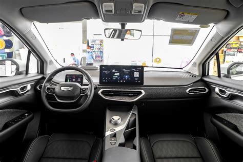 吉利几何c 2021款 优选续航版 400km C400 立方版图片 吉利几何 22 41张图片 汽车内饰图库 懂车帝