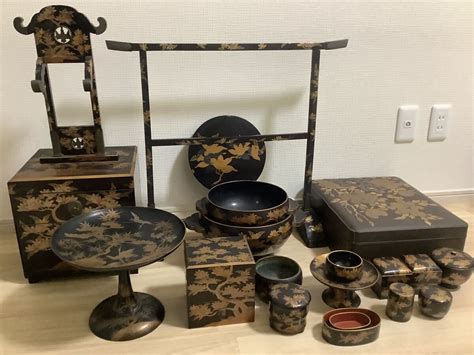 大名道具 蒔絵 唐草模様 全25品 嫁入り道具 一式 重箱 引出 盆 茶道具 化粧道具 鏡 日常品 手拭掛 武家 漆芸品 江戸時代漆芸