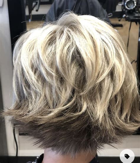 Pin By Joanne Dippel On Beauty Tips Medium Hair Styles Chin Length