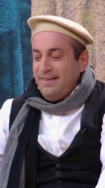 უცნაური პოეტი Youtube