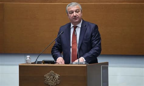 Драгомир Стойнев Най опасното в този момент е политическото късогледство ᐉ Новини Tribune Bg