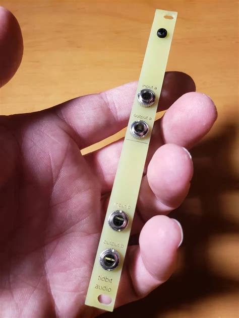 2hp Random Cv Generator Eurorack Module Quad Random Oscillator Ran Tidbit Audio