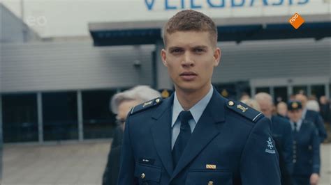 Josha Stradowski Actor Lpsg