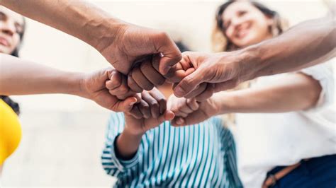 ဗဟုသုတအိမ်ကလေး မင်းရယ်…ငါရယ်…သူတို့ရယ်… ငါမပါလည်း