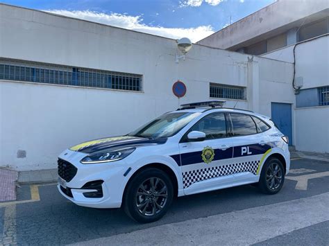 El Ayuntamiento De Elda Incorpora Un Nuevo Coche Patrulla De Motorizaci N H Brida A La Flota De
