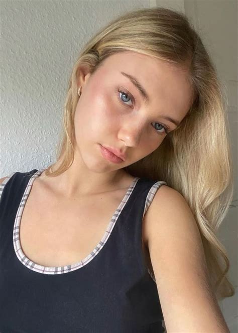 Pin By Abby On My Best Girls Blonde Hair Blue Eyes Blonde Girl Dark Blonde Hair