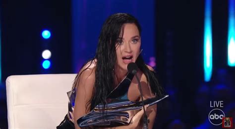 Katy Perry 39 Suffers Wardrobe Malfunction On ‘american Idol After