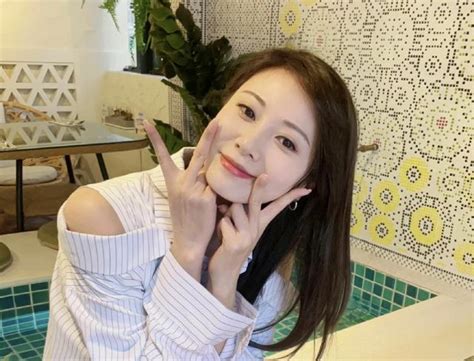 Tvb知名花旦被曝因性格高傲，得罪台前幕后不自知，遭雪藏近两年