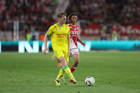 Nicolas Cozza Se Pose Définitivement Au Fc Nantes France Fc Nantes