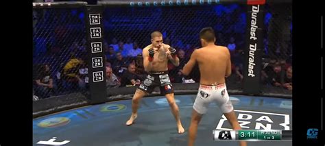 Ufc Bantamweight Jesse Strader Lands A Vicious Combo To The Body Before