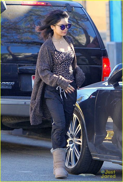 Vanessa Hudgens Gets Restraining Order Against Man Wanting To Marry Her Photo Photo