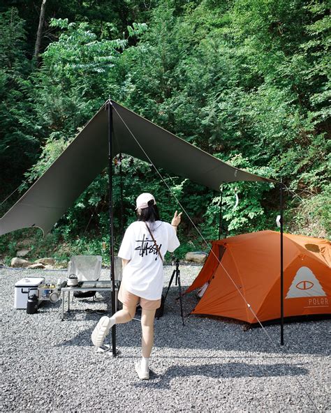통통새우볼 캠핑🍤 최진영 ♥️사과향기 캠핑장 계곡물에 발도 담그고 삼겹살도 구워먹고 버팔로 윙도 구워먹고 오랜만에 숯불에