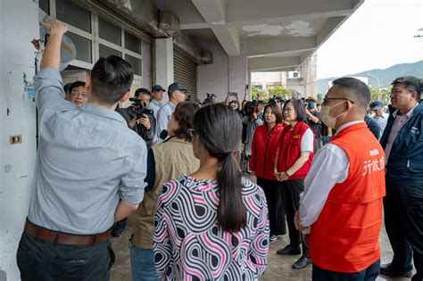 小犬颱風重創恆春半島 總統視察災情允諾全力協助重建