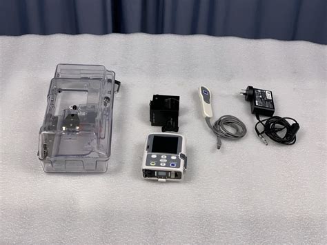 Smiths Medical Cadd Solis 2110 Ambulatory Pump W Lock Box Pole Mount Auschoice