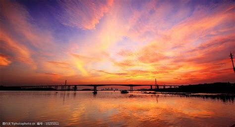 余晖的意思 夕阳余晖的意思 随意云