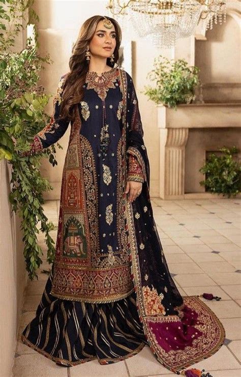 Best 13 Beautiful Pakistani Designer Master Replica Dressby Areedas