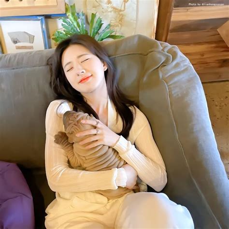 Pin Auf Girls C Pin Auf Girls C