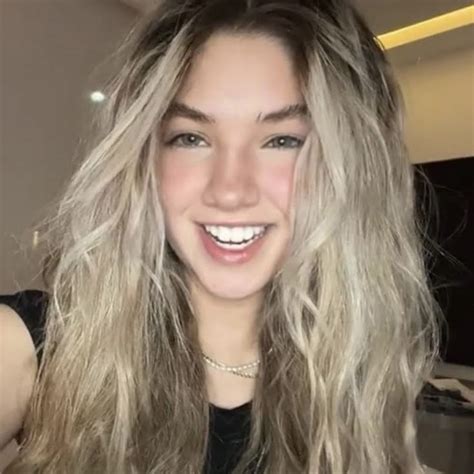 Quieren Ver Mi Cara Pero Si Soy Chiquita Y Mi Amiga Me Termina La