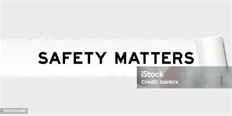 찢어진 부분 아래에 단어 안전 문제가 있는 찢어진 회색 종이 배경 건설 산업에 대한 스톡 벡터 아트 및 기타 이미지 건설 산업 경고 기호 고용과 노동 Istock