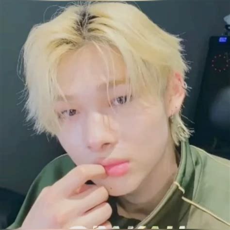 نيكي من انهابين