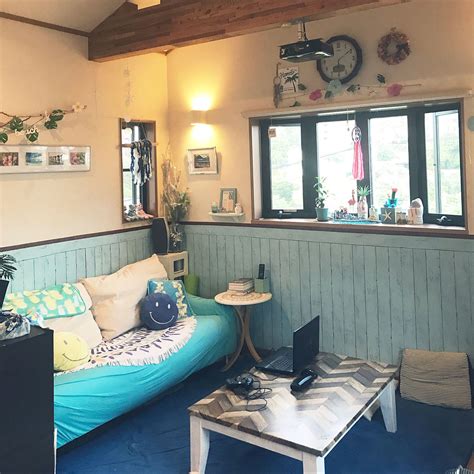 ハワイアンインテリアの実例50選！部屋別に紹介！雑貨の作り方and使える100均グッズも！ Yotsuba[よつば]