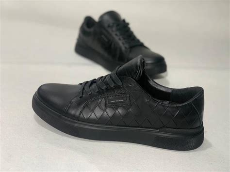 Чёрные кожаные кеды — цена 1390 грн в каталоге Кеды Купить мужские вещи по доступной цене на