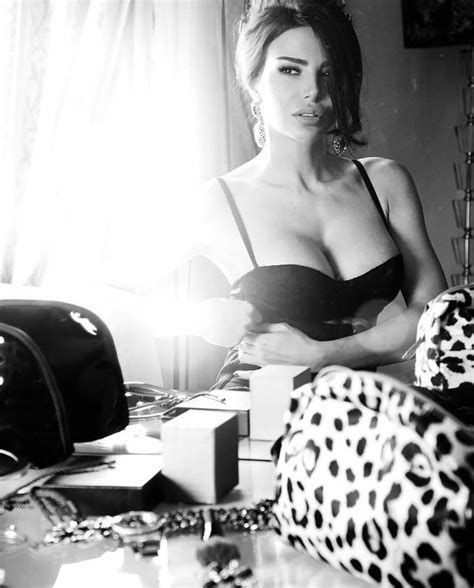 Ok “ამ ფოტოებისთვისაც გამაკრიტიკეს” შორენა ბეგაშვილი შვიდი წლის წინ