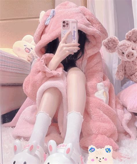 극세사 수면 잠옷 파자마 겨울 가을 털 기모 후드티 퍼 패딩 수면바지 홈파티 여행 공주 일본 키치 키티 Y2k 원피스 투피스 세트 캐릭터 인형 타올 크리스마스 마이 선물