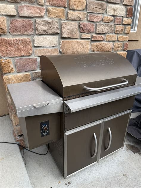 Traeger Smoker Grill For Sale In Erie Co Offerup