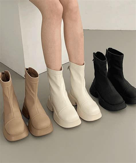 주문폭주 윈클 둥근코 통굽 미들 부츠 에이블리