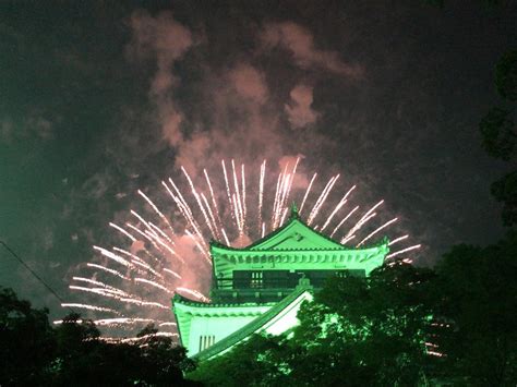 お城との迫力のコラボ 岡崎花火大会19 ウェイクで行く車中泊の旅