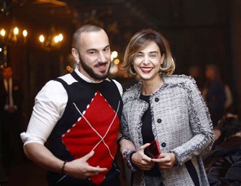 რატო ეტენები ამ ბიჭს შეეშვი ცოდოა აი რას უწერენ სოფო ნიჟარაძეს