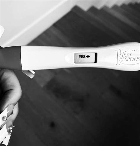 서로의 피 나눠 마셔” 메간 폭스·머신 건 켈리 임신 공개 건강엔 문제 없을까 헬스조선