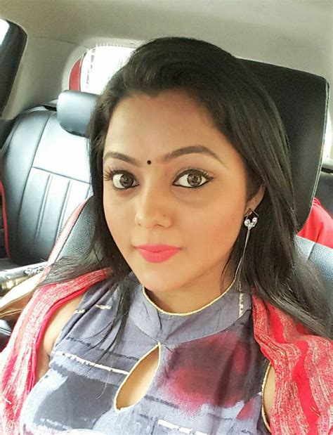 Kajal Sexy Nose X Wallpaper Teahub Io