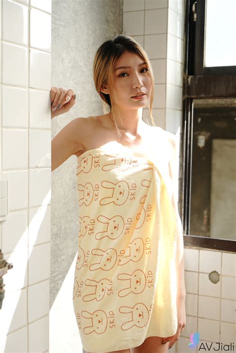 Li Zhiyan Stepbrother A Bj Nakedpics