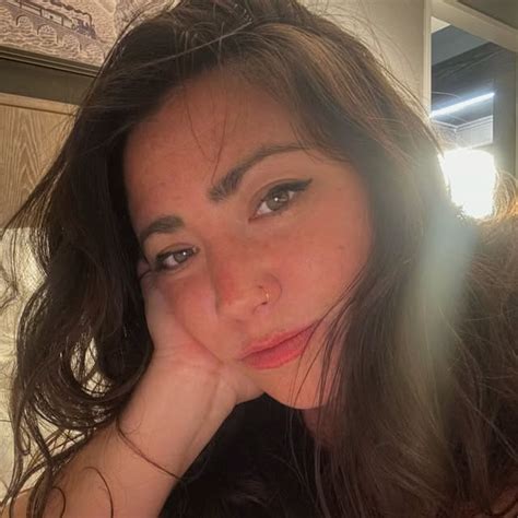 Rebe Lo Rebe Lov • Threads Say More